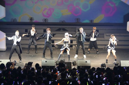 AAA 出道6周年纪念演唱会 - 日本通